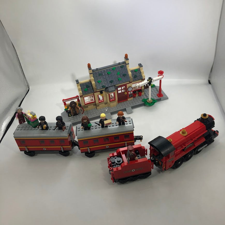 Hogwarts Express ™ Train Set with Hogsmeade Station™ 76423 - Used LEGO ...