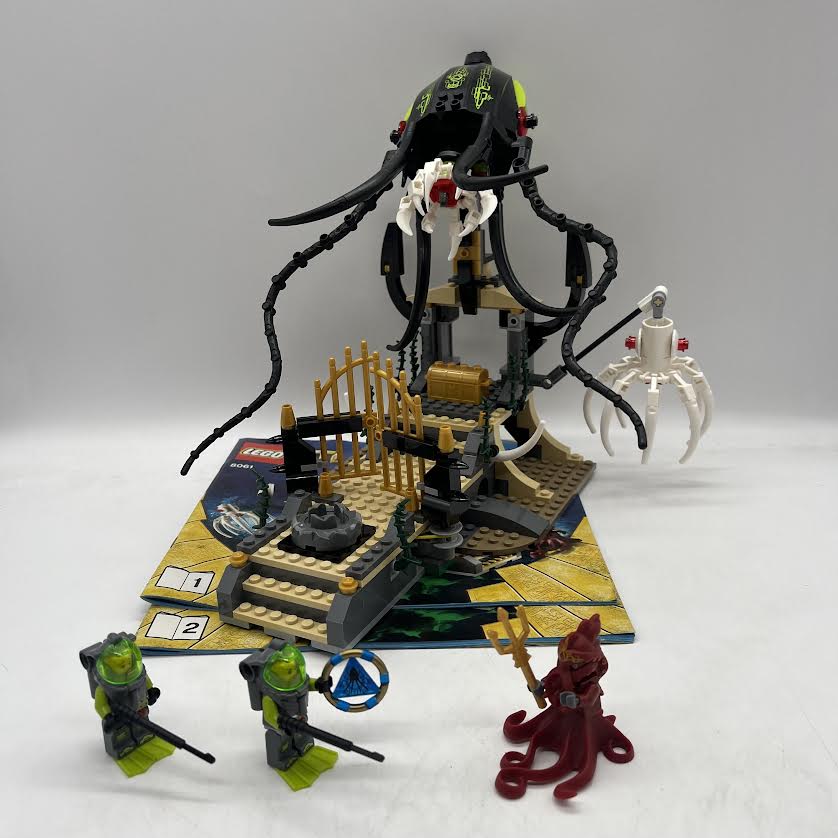 8061 Gateway of the Squid - Used LEGO Atlantis Set – Bricks & Minifigs ...