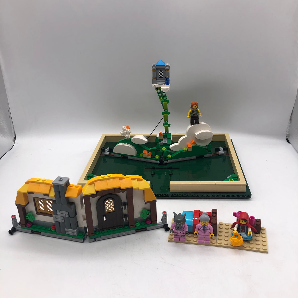 Once Upon A Brick 21315 - Used LEGO® Ideas™️ Set – Bricks & Minifigs Eugene