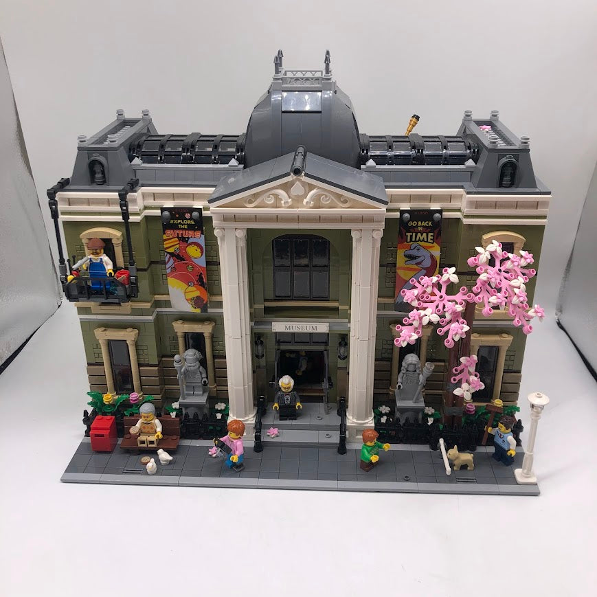 Natural History Museum 10326 - Used LEGO Creator Expert set – Bricks ...