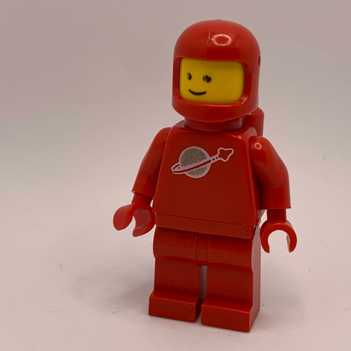 Classic Space Astronaut - Red - LEGO® Classic Space Minifigure – Bricks ...