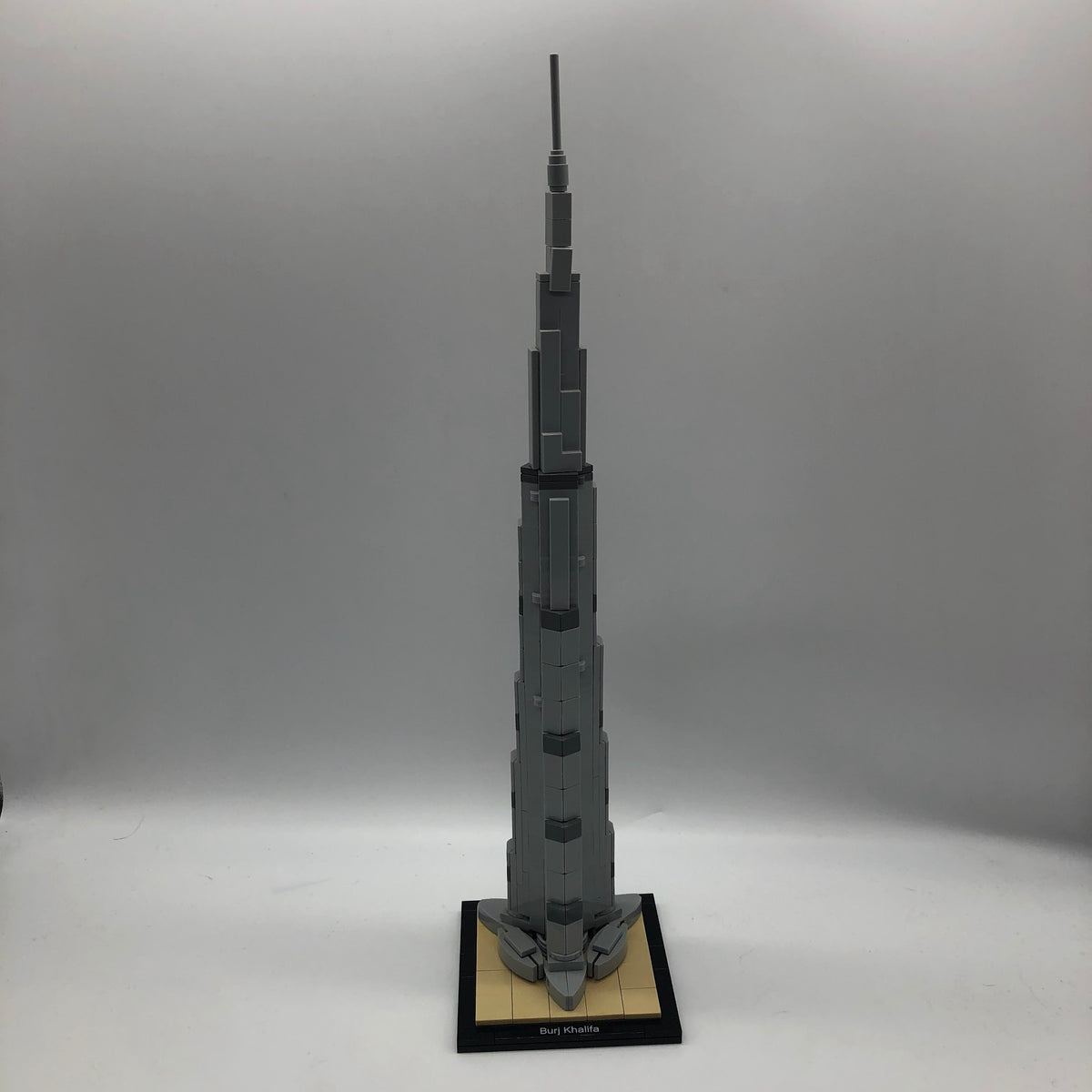 21055 Burj Khalifa [USED] – Bricks & Minifigs Eugene