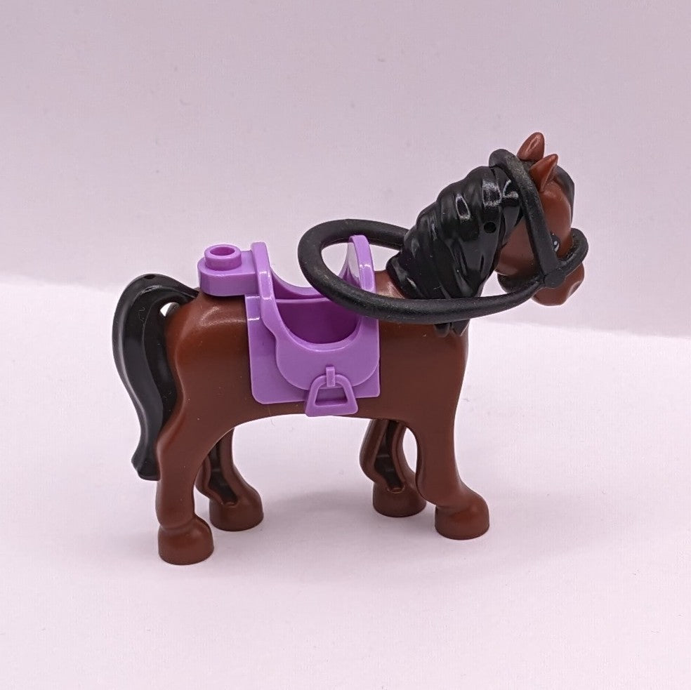 Pony with Saddle and Bridle - LEGO® Animal – Bricks & Minifigs Eugene