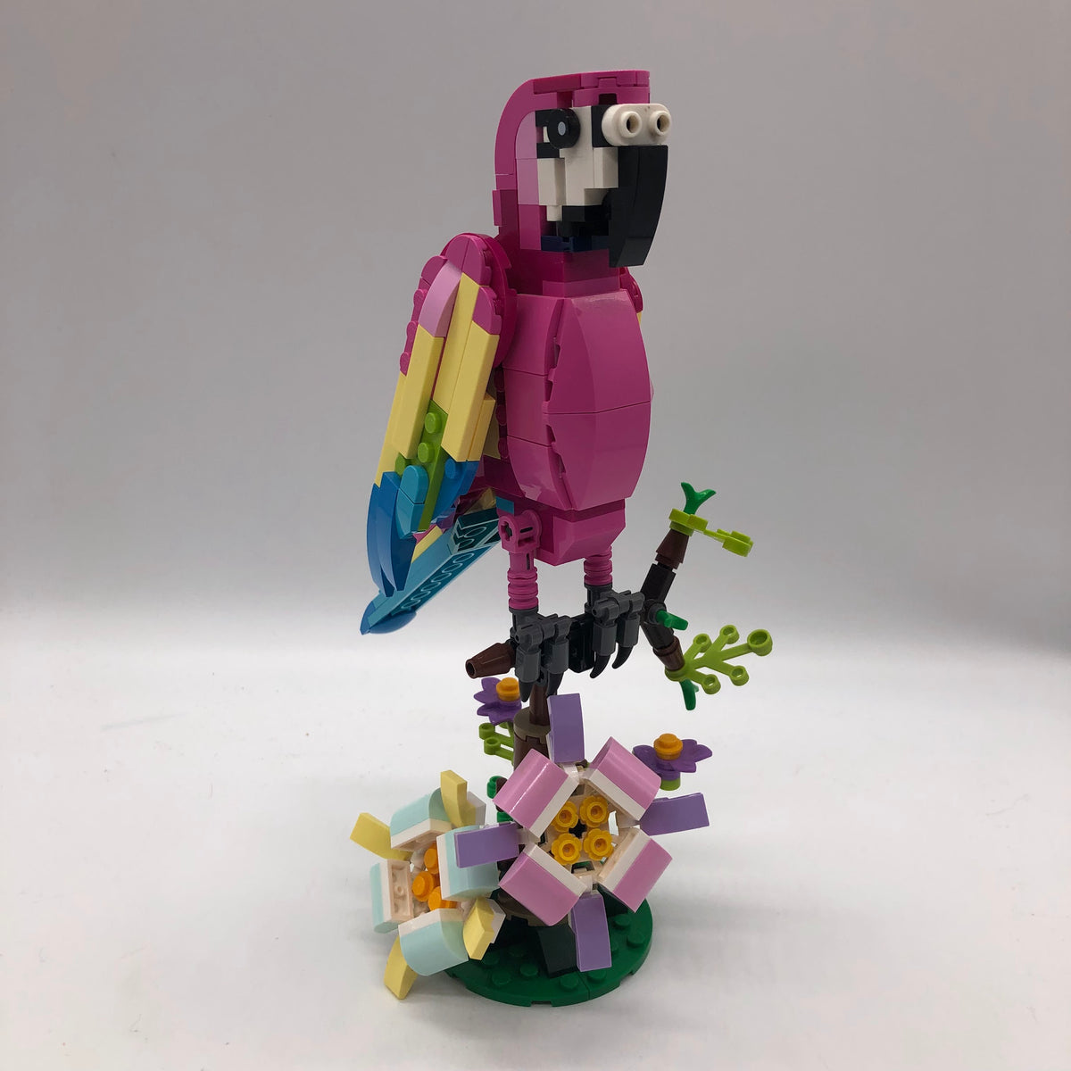 31144 Exotic Pink Parrot [USED] – Bricks & Minifigs Eugene