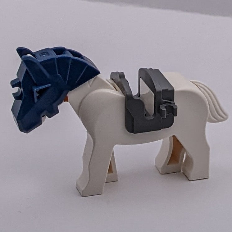 Horse with Saddle and Armor - LEGO® Animal – Bricks & Minifigs Eugene