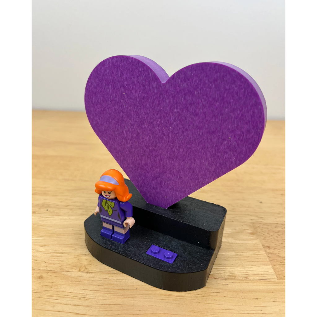Minifigure Display - Heart (Purple) – Bricks & Minifigs Eugene